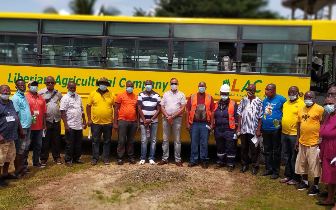 Nouveau bus pour le transport scolaire, LAC, Libéria - Socfin